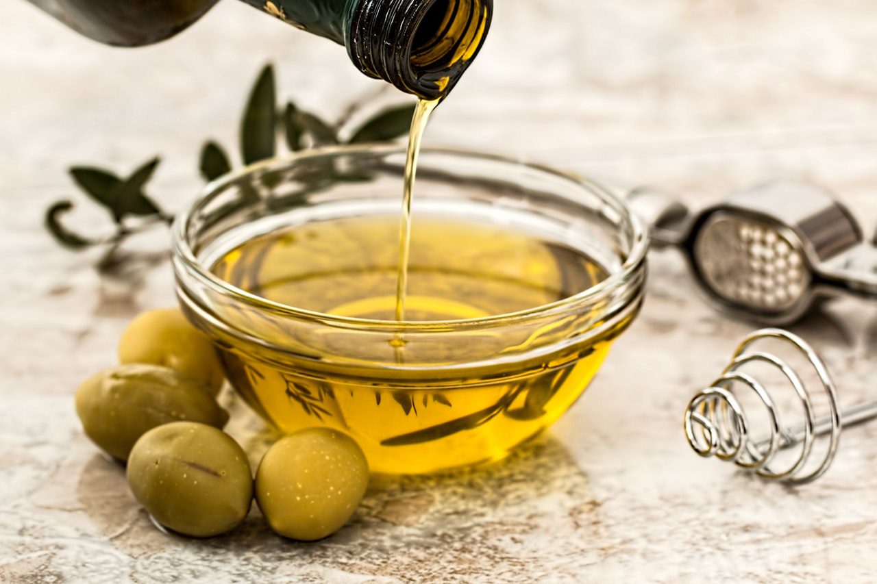 What are Healthy Fats and Sneaky Myth Busting • IINH